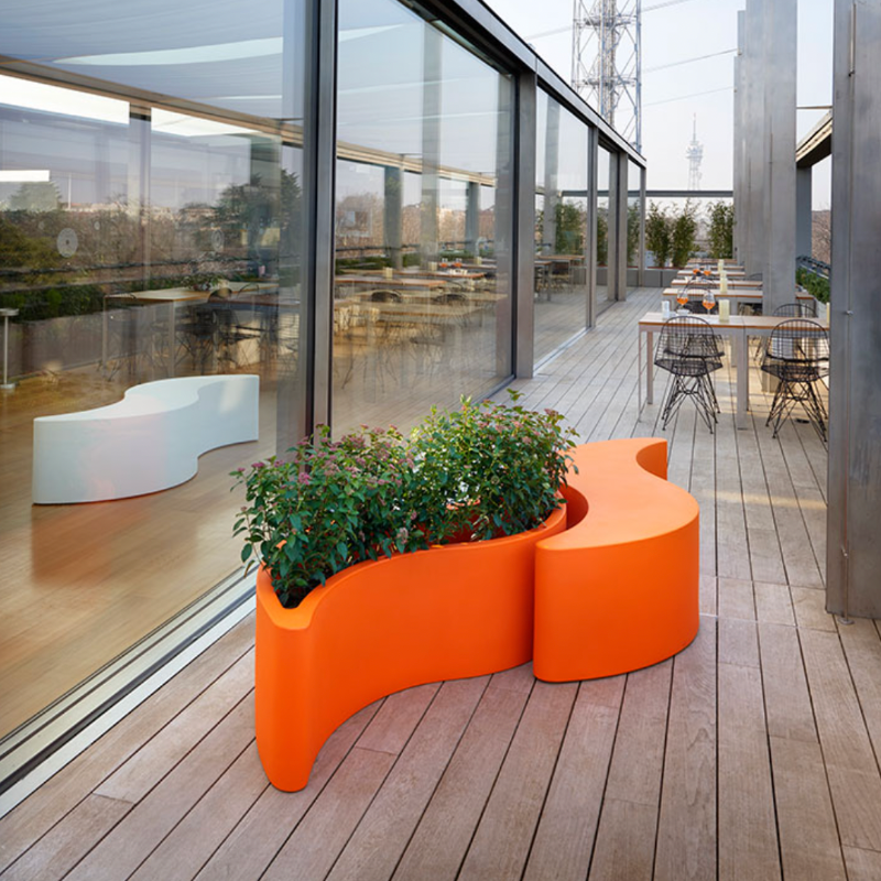 Jardinera curva – Macetas & Co
